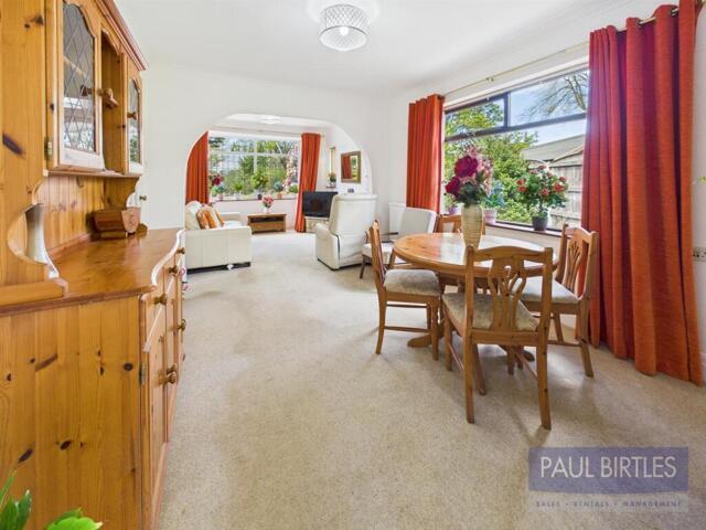 For Sale 2 Bedroom Bungalow Trafford Trafford DS101678842