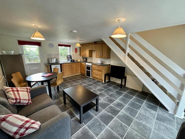 For Sale 2 Bedroom House Cornwell Cornwall DLS98864568