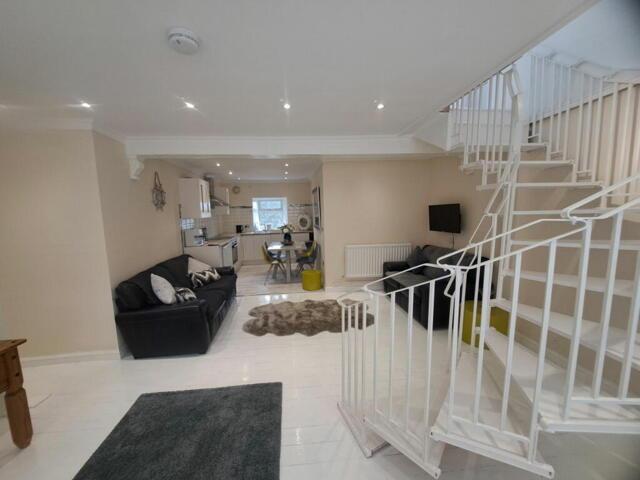 For Sale 2 Bedroom House Carmarthenshire Carmarthenshire DS99808886