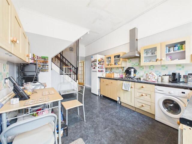 For Sale 2 Bedroom House Cheltenham Gloucestershire DLS101777705