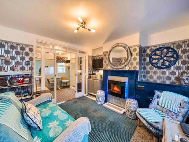 For Sale 2 Bedroom House Cheltenham Gloucestershire DLS101931721