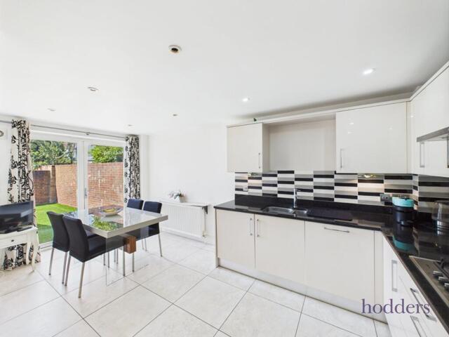 For Sale 2 Bedroom House Chertsey Surrey DLS99952208