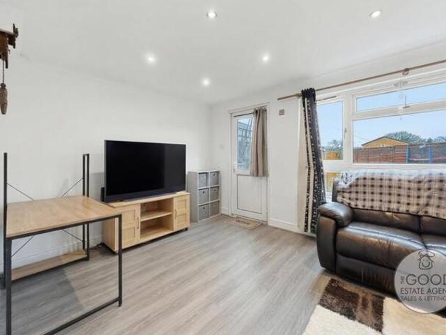For Sale 2 Bedroom House Chigwell Essex DLS99641827
