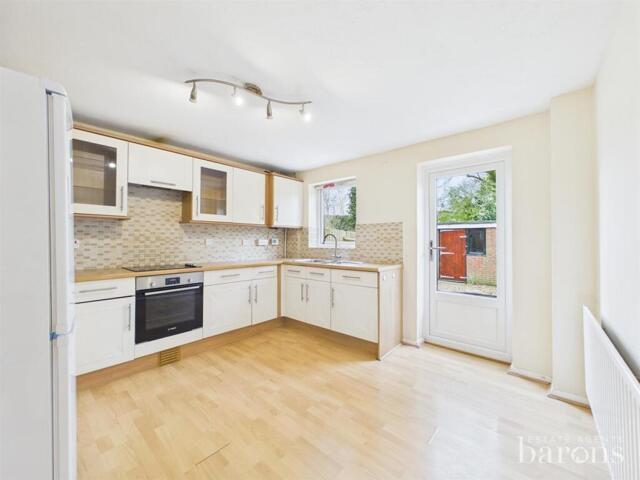 For Sale 2 Bedroom House Chineham Hampshire DLS101676813