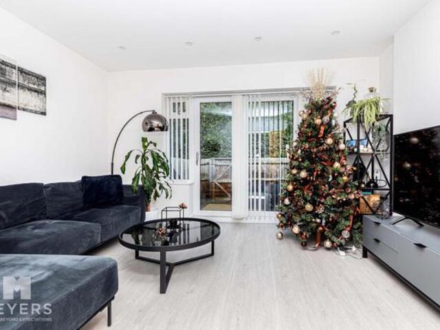 For Sale 2 Bedroom House Christchurch Dorset DS99029105