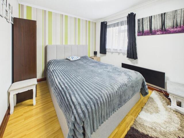 For Sale 2 Bedroom House Crawley West Sussex DS99926376