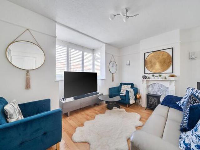 For Sale 2 Bedroom House Addlestone Surrey DLS100224262