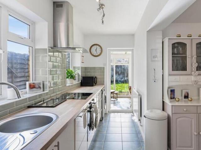 For Sale 2 Bedroom House Addlestone Surrey DLS100456704