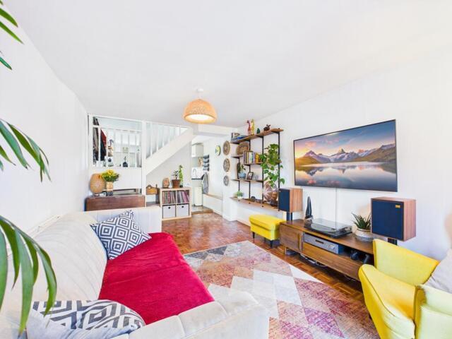 For Sale 2 Bedroom House Alton Hampshire DLS100541199