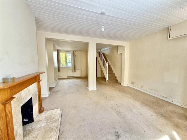 For Sale 2 Bedroom House Aldershot Hampshire DLS101955362