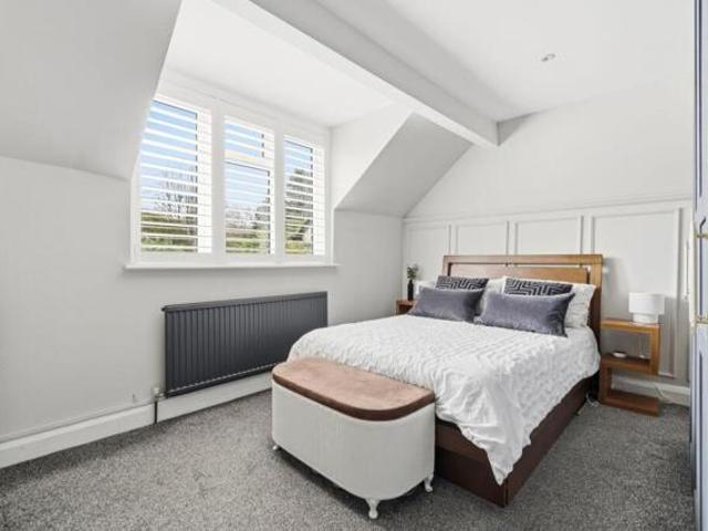 For Sale 2 Bedroom House Banstead Surrey DS99926134