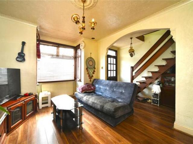 For Sale 2 Bedroom House Barking Essex Greater London DS101316323