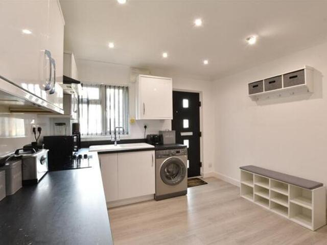 For Sale 2 Bedroom House Basildon Essex DS98119446
