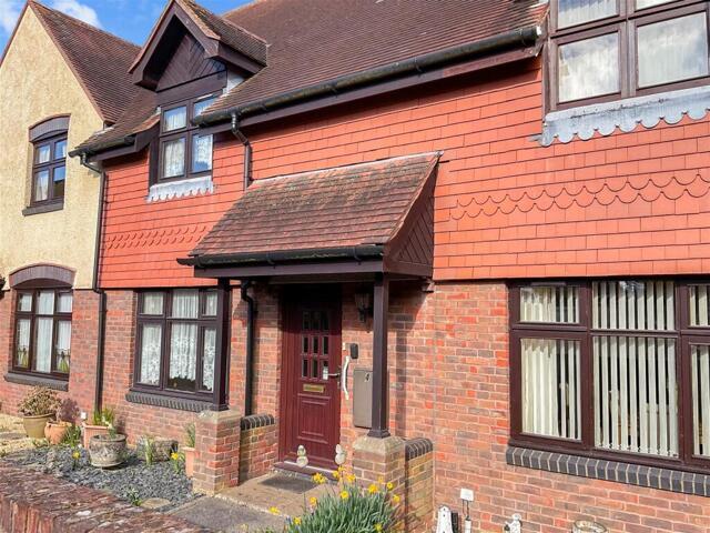 For Sale 2 Bedroom House Billingshurst Billingshurst DS98968843