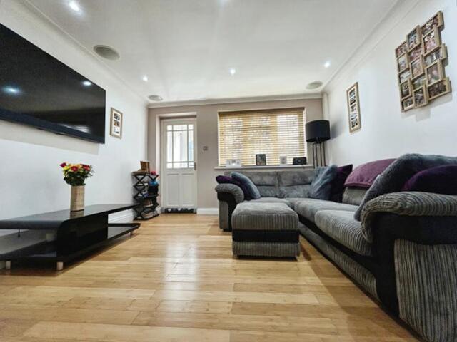 For Sale 2 Bedroom House Bracknell Berkshire DS100263357