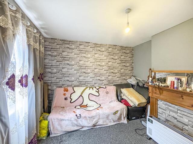 For Sale 2 Bedroom House Brierley Hill West Midlands DS99735817