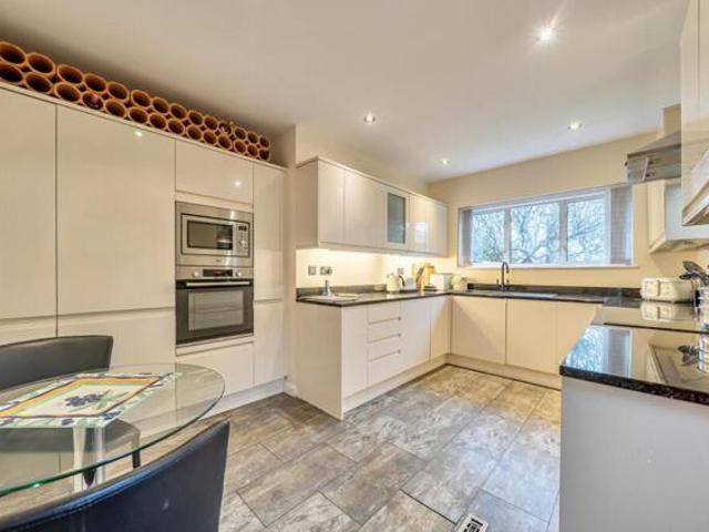 For Sale 2 Bedroom House Bromley Greater London DLS99161812