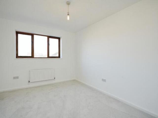 For Sale 2 Bedroom House Burton On Trent Staffordshire DS99773788