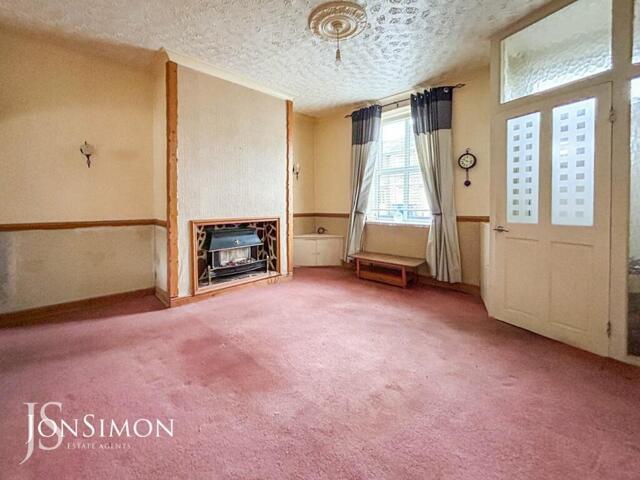 For Sale 2 Bedroom House Bury Bury DS99203994