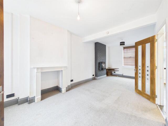 For Sale 2 Bedroom House Gloucester Gloucestershire DLS99572045