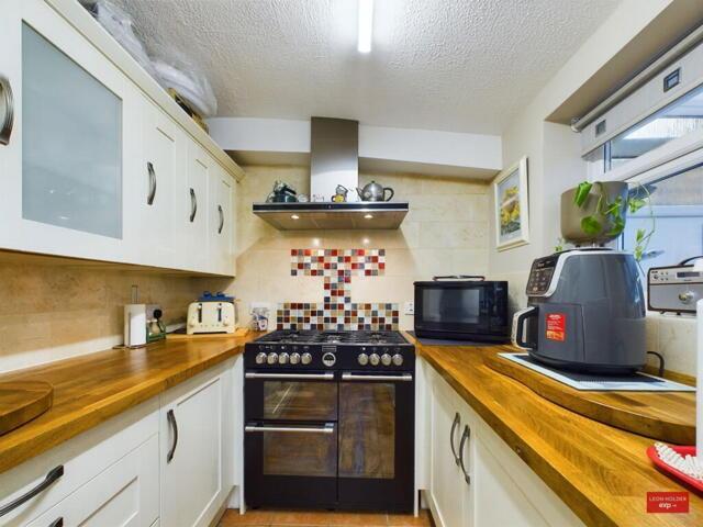 For Sale 2 Bedroom House Gloucester Gloucestershire DS99736022
