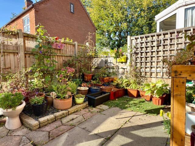 For Sale 2 Bedroom House Gloucestershire Gloucestershire DS98834986