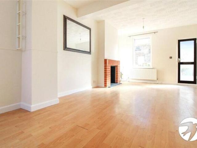 For Sale 2 Bedroom House Gravesend Kent DLS101678060