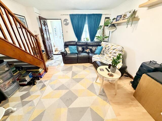 For Sale 2 Bedroom House Grays Essex DLS101996242