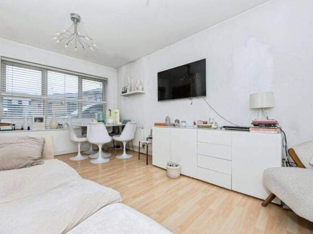 For Sale 2 Bedroom House Greenhithe Kent DS101796883
