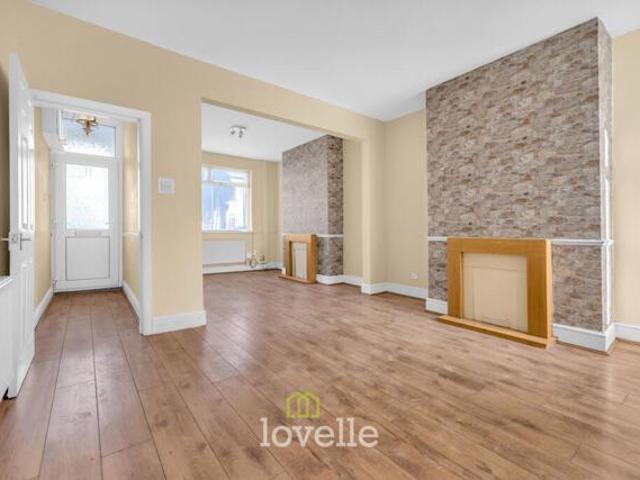 For Sale 2 Bedroom House Grimsby North East Lincolnshire DS100132395