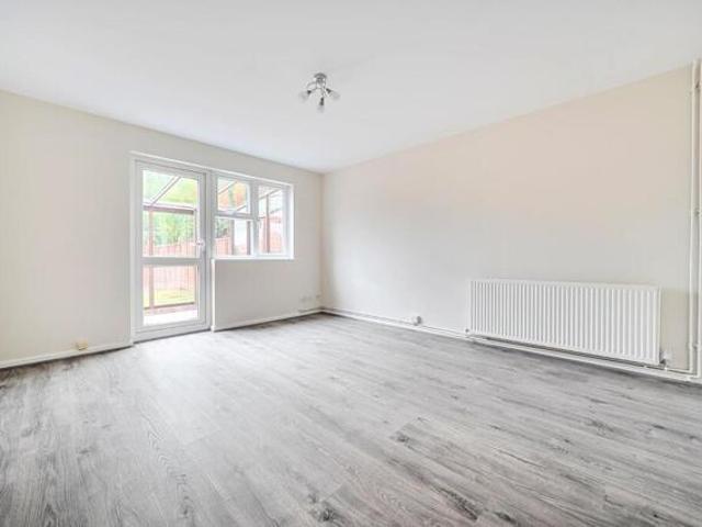 For Sale 2 Bedroom House Guildford Surrey DLS100881627