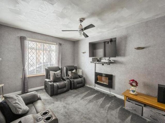For Sale 2 Bedroom House Doncaster Doncaster DS99773949