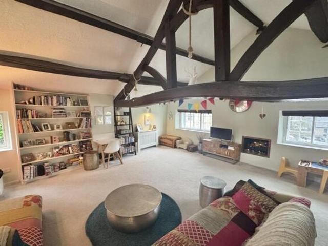 For Sale 2 Bedroom House Disley Cheshire DS98154114