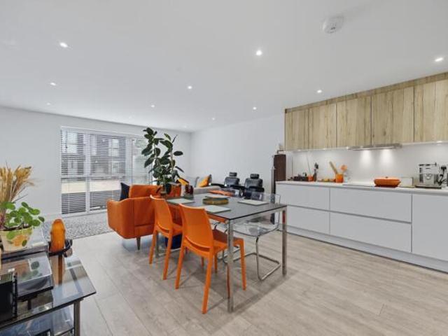 For Sale 2 Bedroom House Enfield Great London DLS101059838