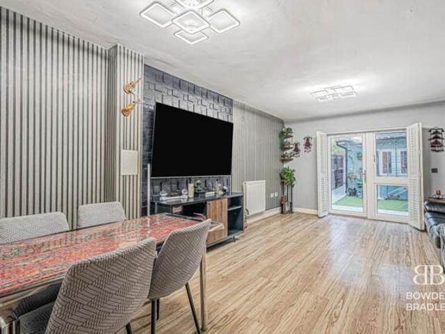 For Sale 2 Bedroom House Epping Forest Greater London DLS98377564