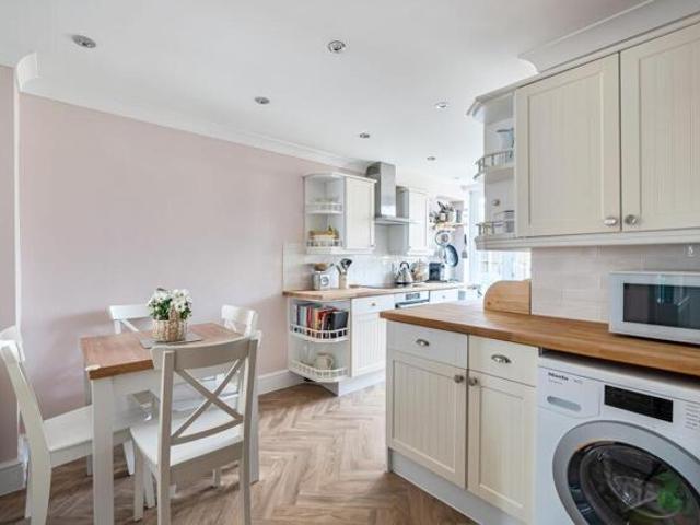 For Sale 2 Bedroom House Epsom Surrey DLS101743342