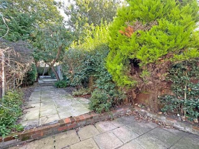 For Sale 2 Bedroom House Epsom Surrey DLS99130131