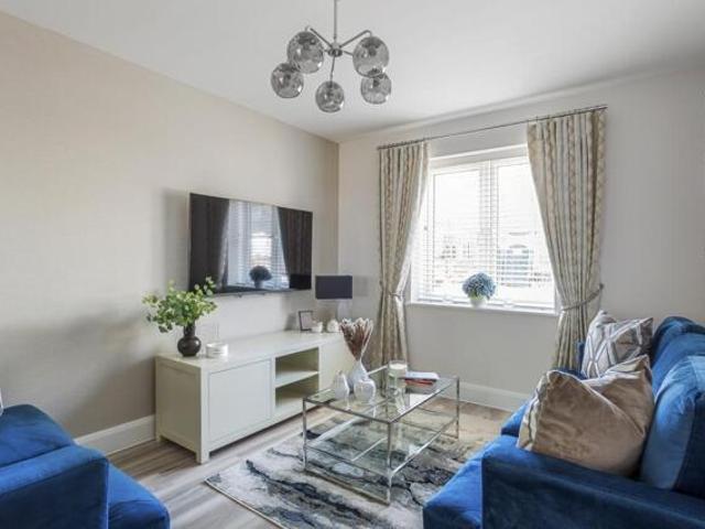 For Sale 2 Bedroom House Essex Essex DS98233254