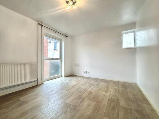 For Sale 2 Bedroom House Exeter Devon DS101351798