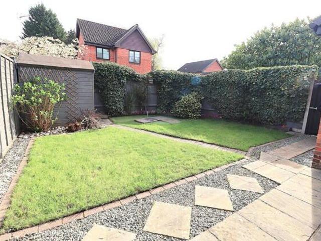 For Sale 2 Bedroom House Farnborough Hampshire DS100917791