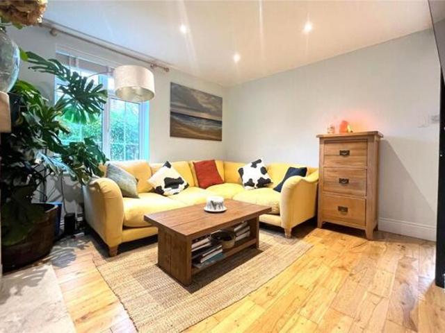 For Sale 2 Bedroom House Farnham Surrey DLS99203912