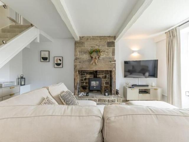 For Sale 2 Bedroom House Holmfirth Kirklees DS101892142