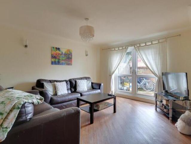 For Sale 2 Bedroom House Havant Hampshire DLS101676415