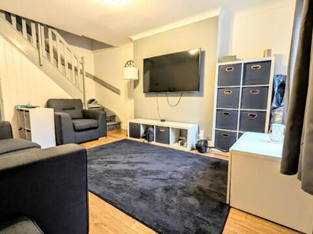 For Sale 2 Bedroom House Hampshire Hampshire DLS99290417