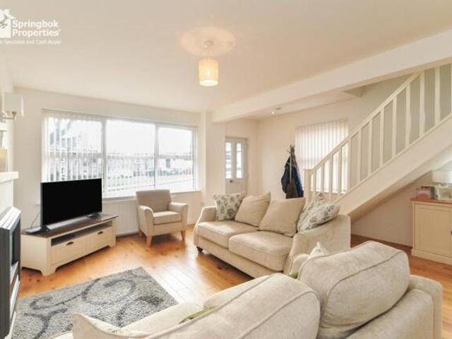 For Sale 2 Bedroom House Harrogate North Yorkshire DS100366109
