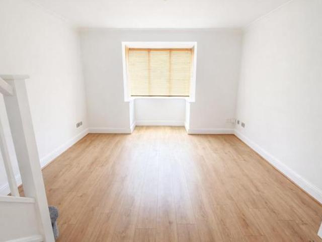For Sale 2 Bedroom House Hemel Hempstead Hertfordshire DS101674822