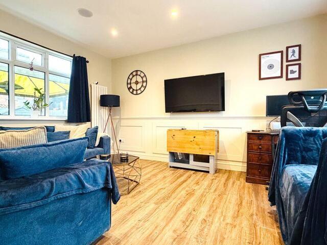 For Sale 2 Bedroom House Huntington Cheshire DLS101352053
