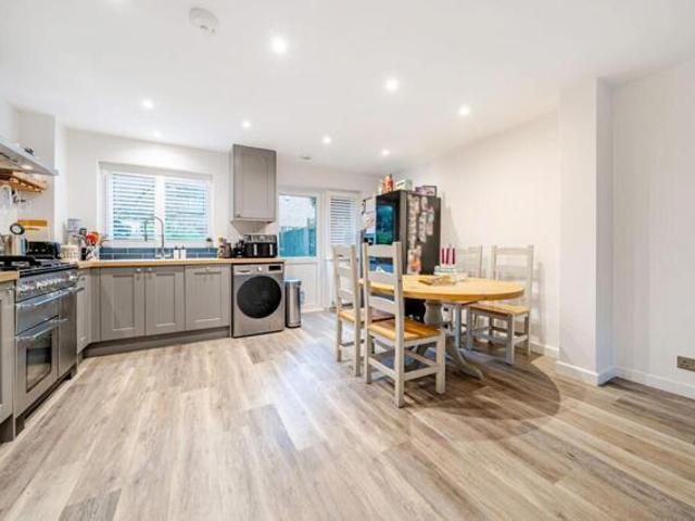 For Sale 2 Bedroom House Odiham Hampshire DS99926417