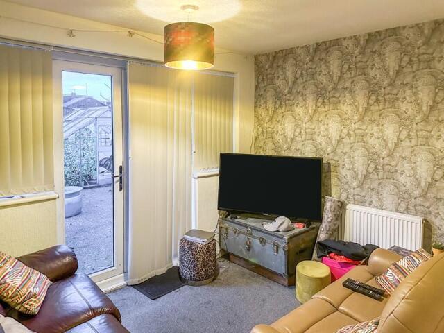For Sale 2 Bedroom House Oldham Oldham DLS99895542