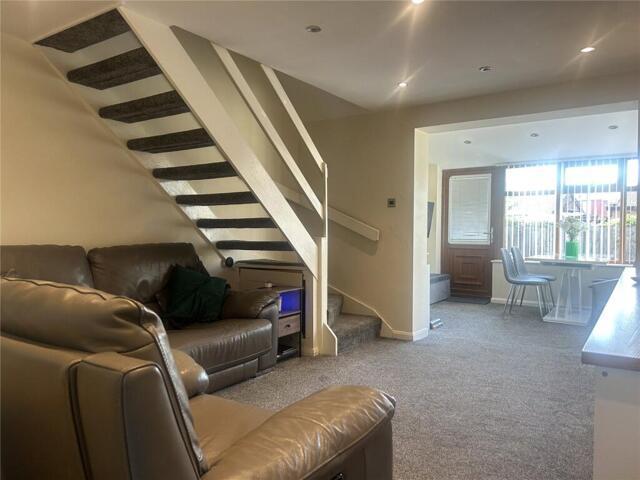 For Sale 2 Bedroom House Oldham Oldham DLS101996123